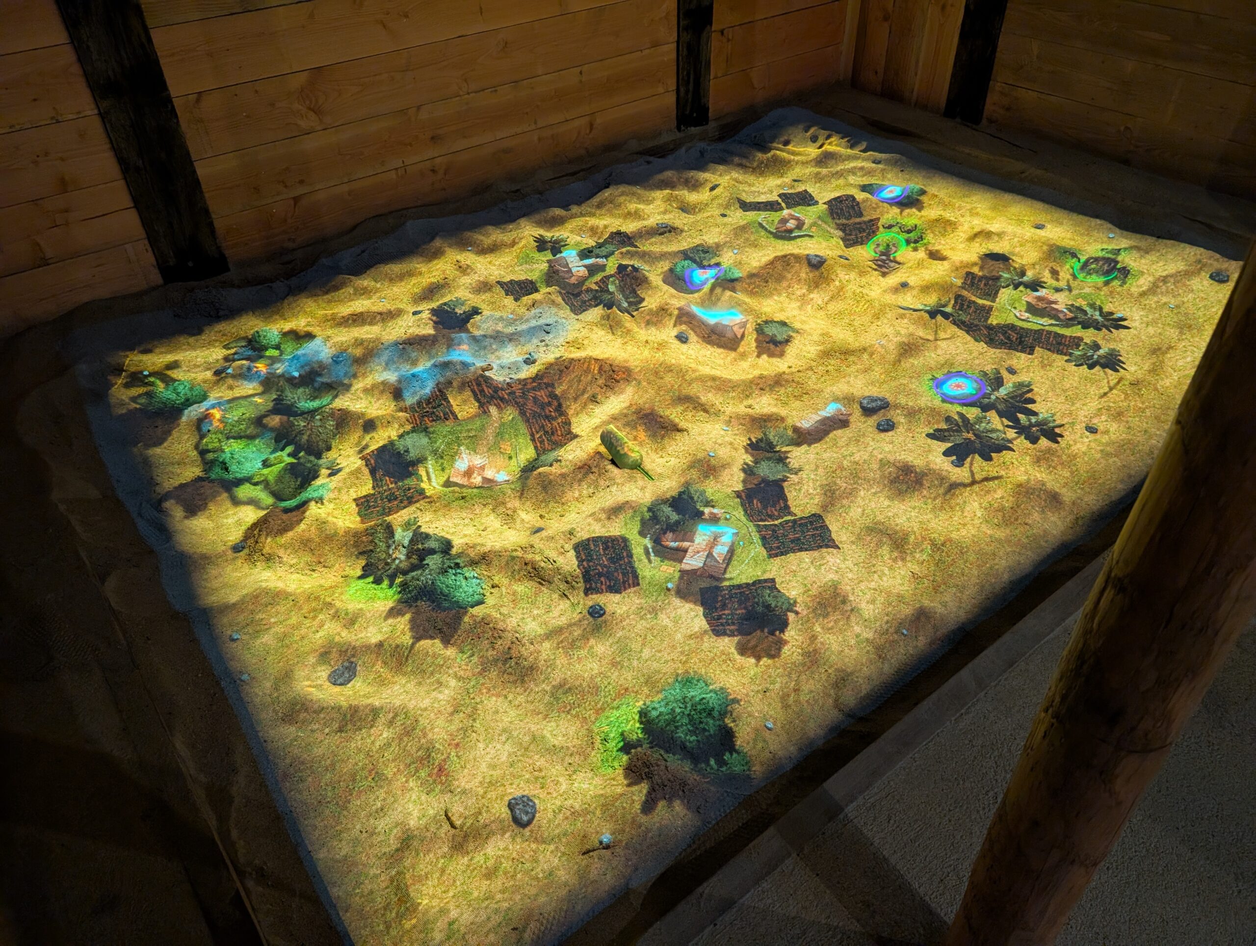 Interactive AR sandbox game, Chimpanzee Valley, DierenPark Amersfoort | MoMoLab